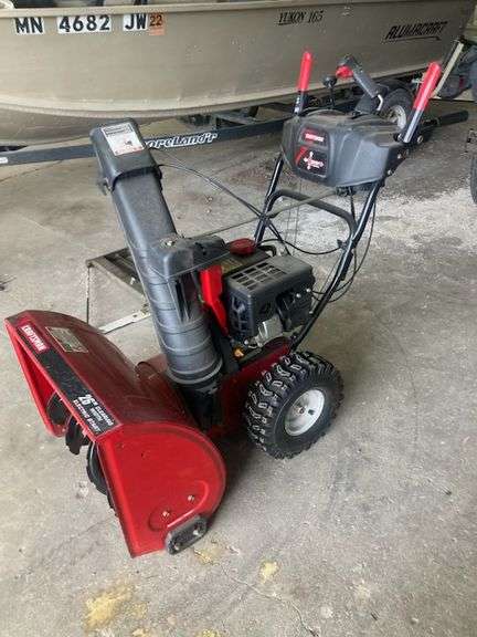 CRAFTSMAN SNOWBLOWER 26" ELECTRIC START, 4 WAY CHUTE CONTROL, USED VERY ...